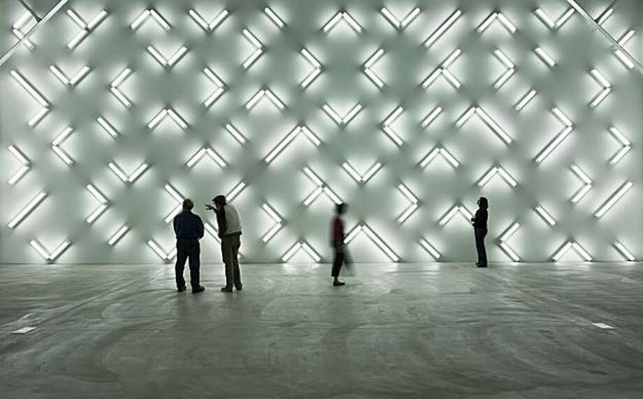 Robert Irwin breaks 'light and space' barriers - SFGate