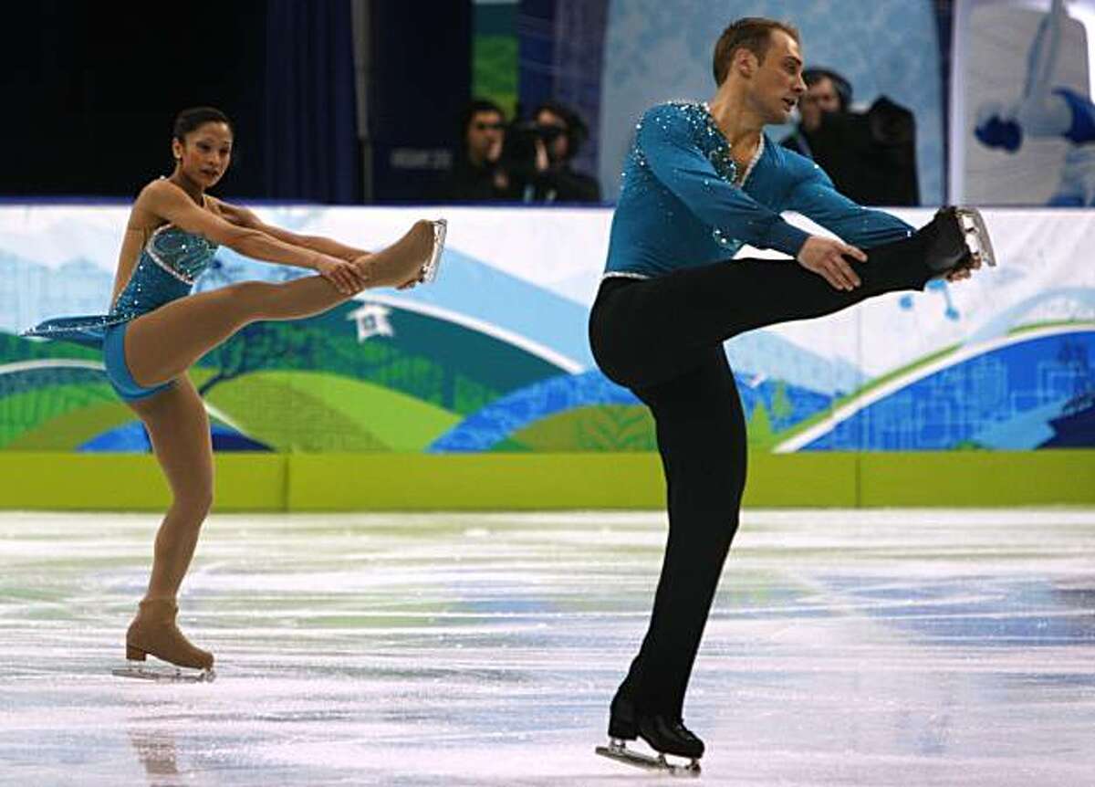 Chinese pair wins skating gold at last