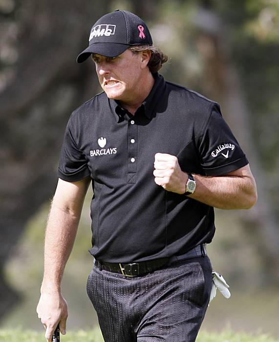 Mickelson obeying word of the rules, if not spirit