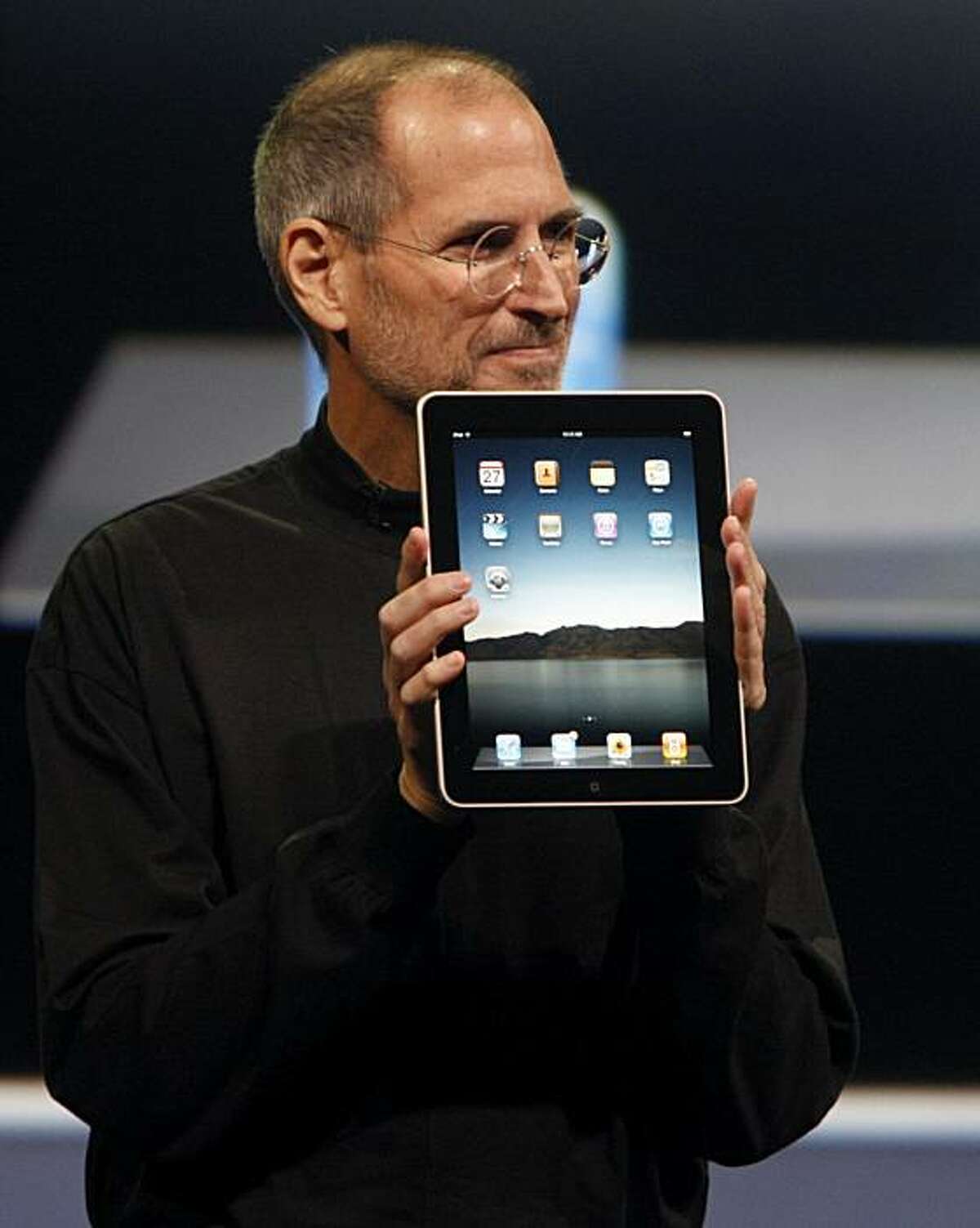 Apple unveils its tablet computer, the iPad