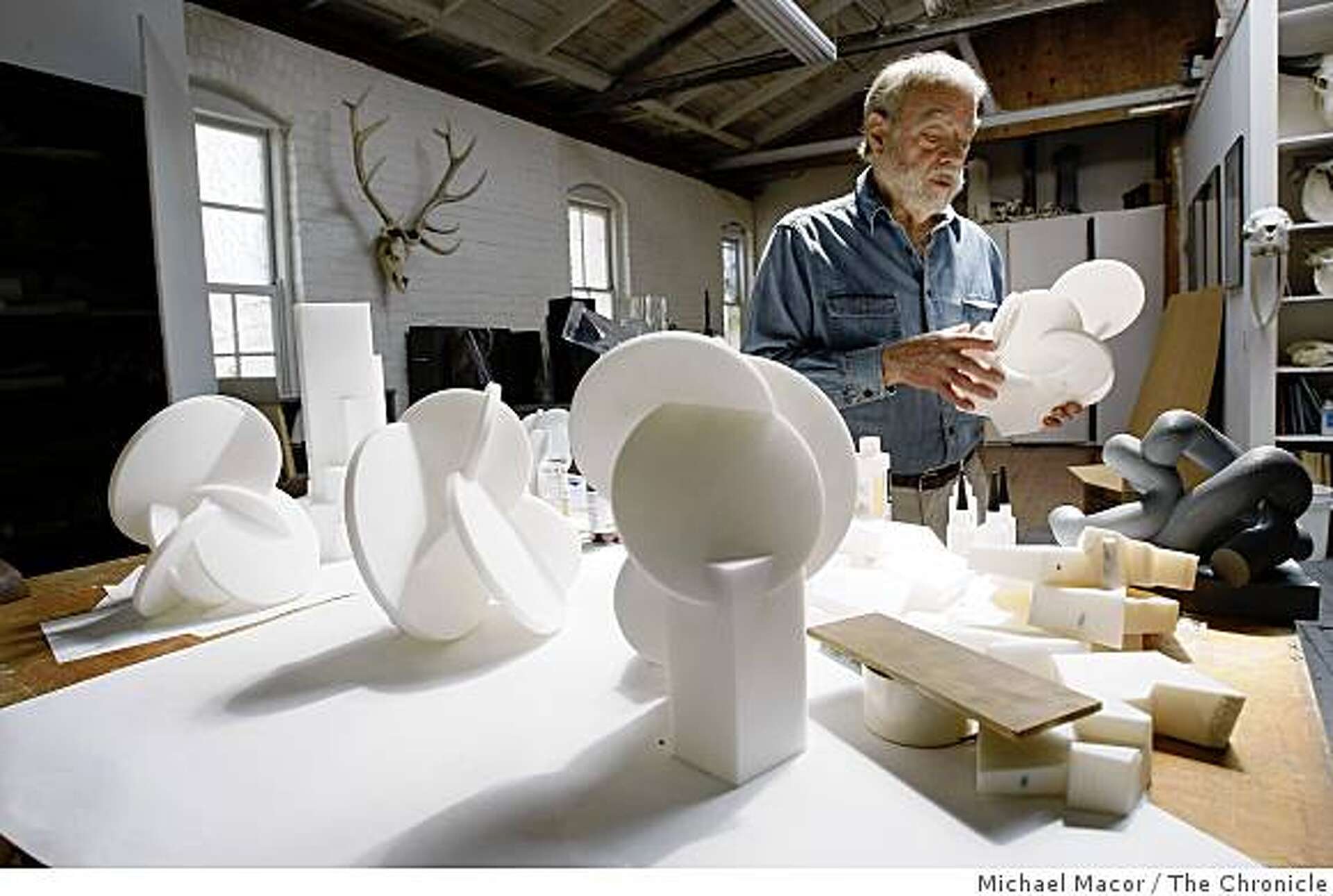 Sculptor Bruce Beasley makes it big in Beijing