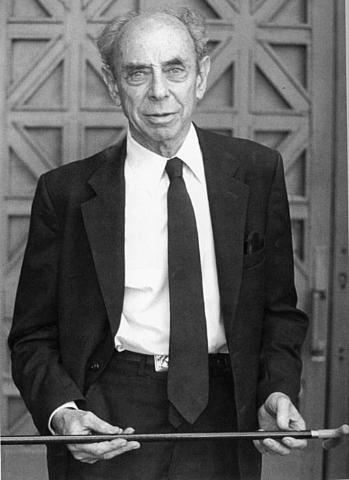 Exploratorium founder Frank Oppenheimer dies