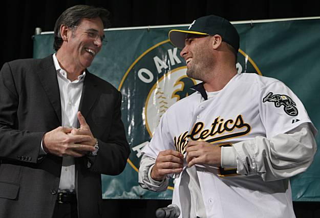 A's sign pitcher Sheets