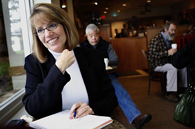 Robin Burcell writes the cop's life she's lived