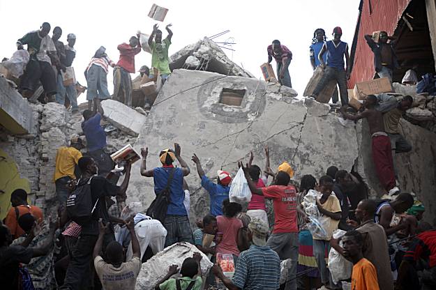 Aid overwhelms Haiti - looting, violence rise