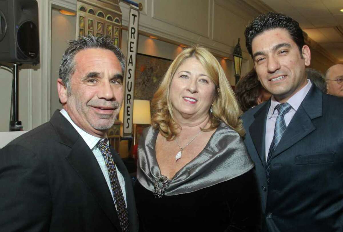 Seven Acres celebrated with "La Dolce Vita"