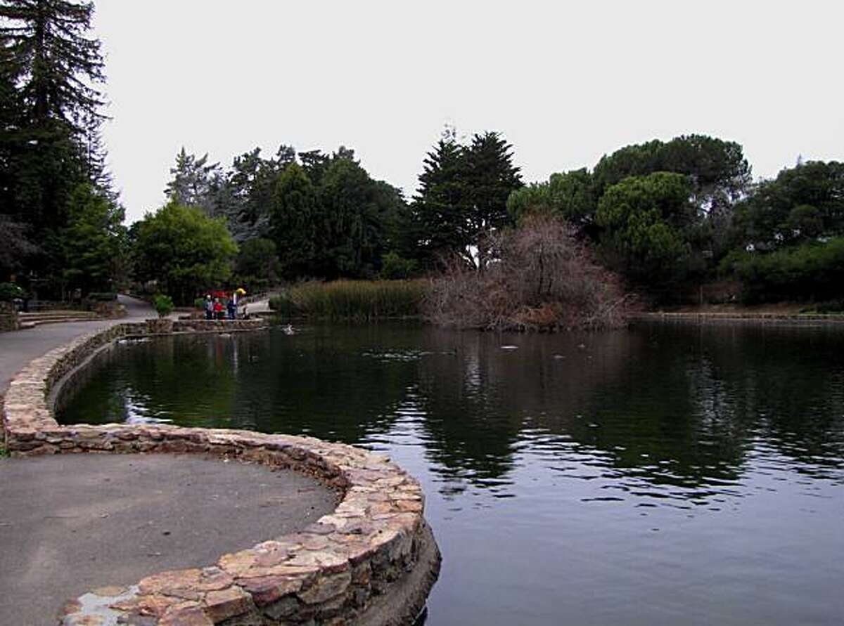 Mountain Boulevard & Moraga Avenue, Oakland