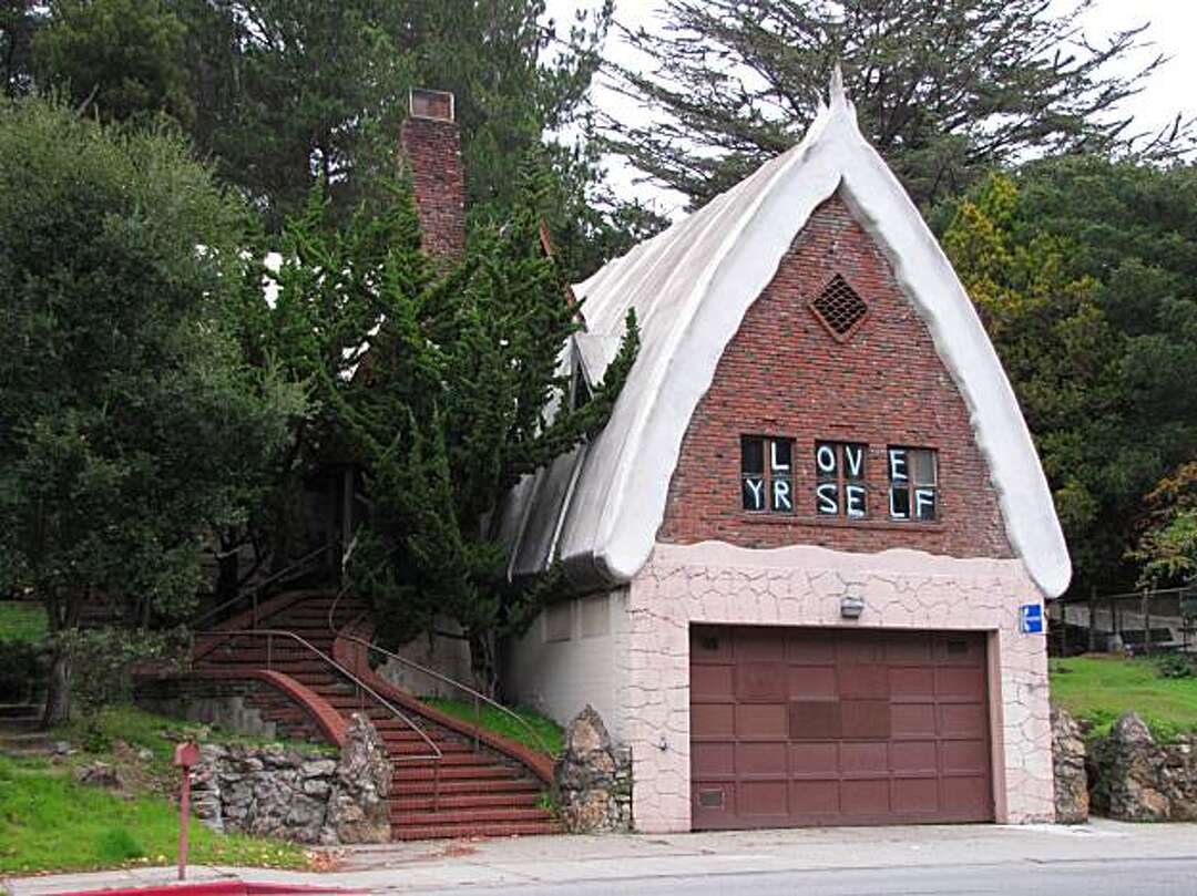 Mountain Boulevard & Moraga Avenue, Oakland