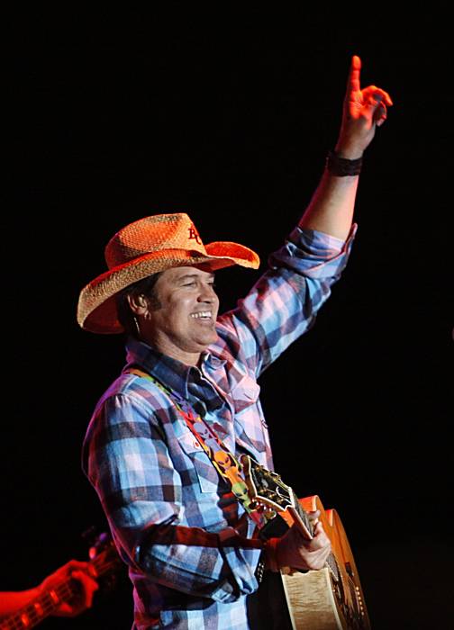 Cyrus becomes his dad for Hallmark film