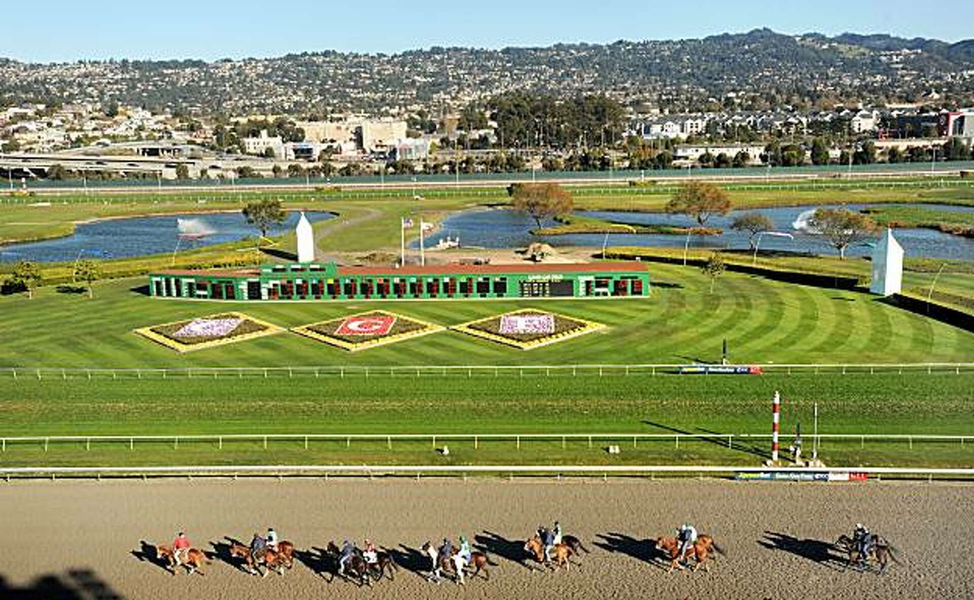 Golden Gate Fields to go up for auction
