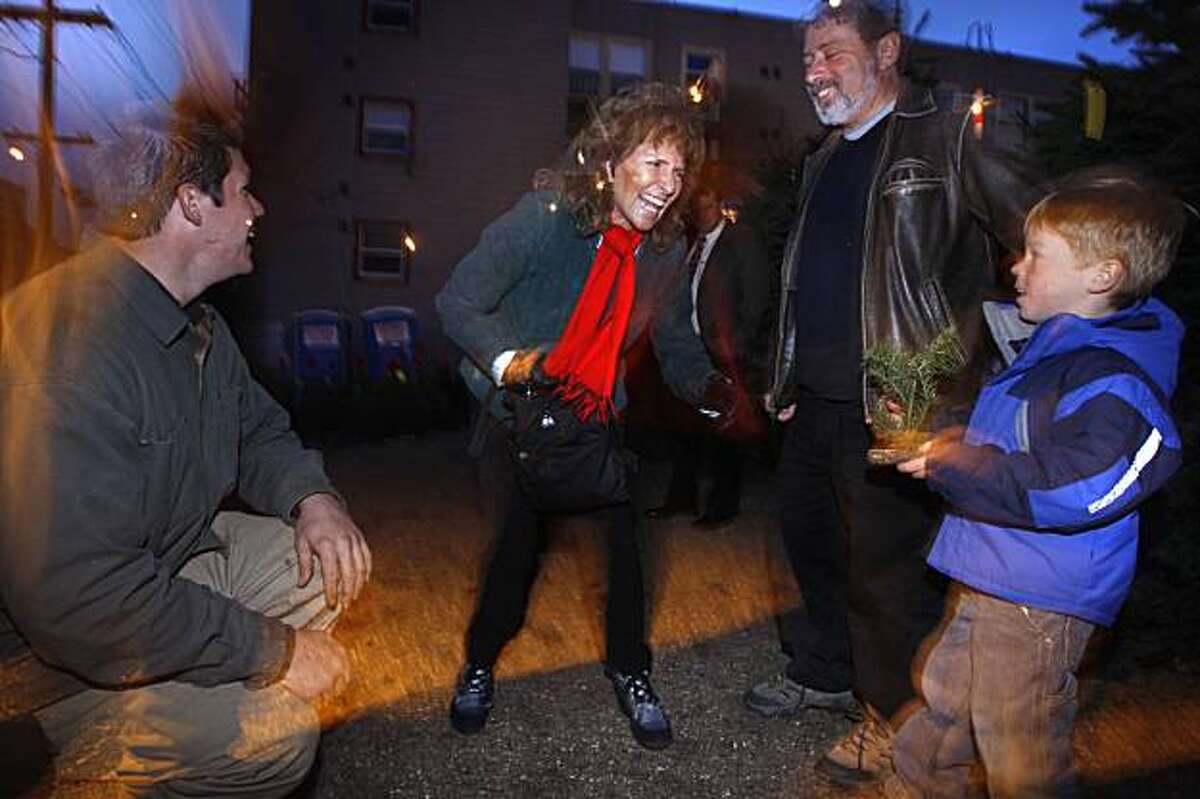 At Delancey Street, a chance to help yourself