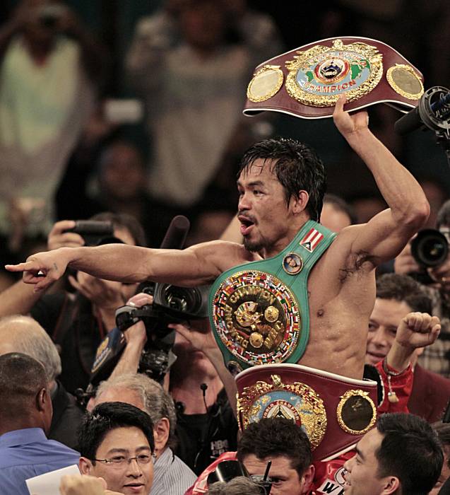 Pacquiao's promoter gives Mayweather one final shot