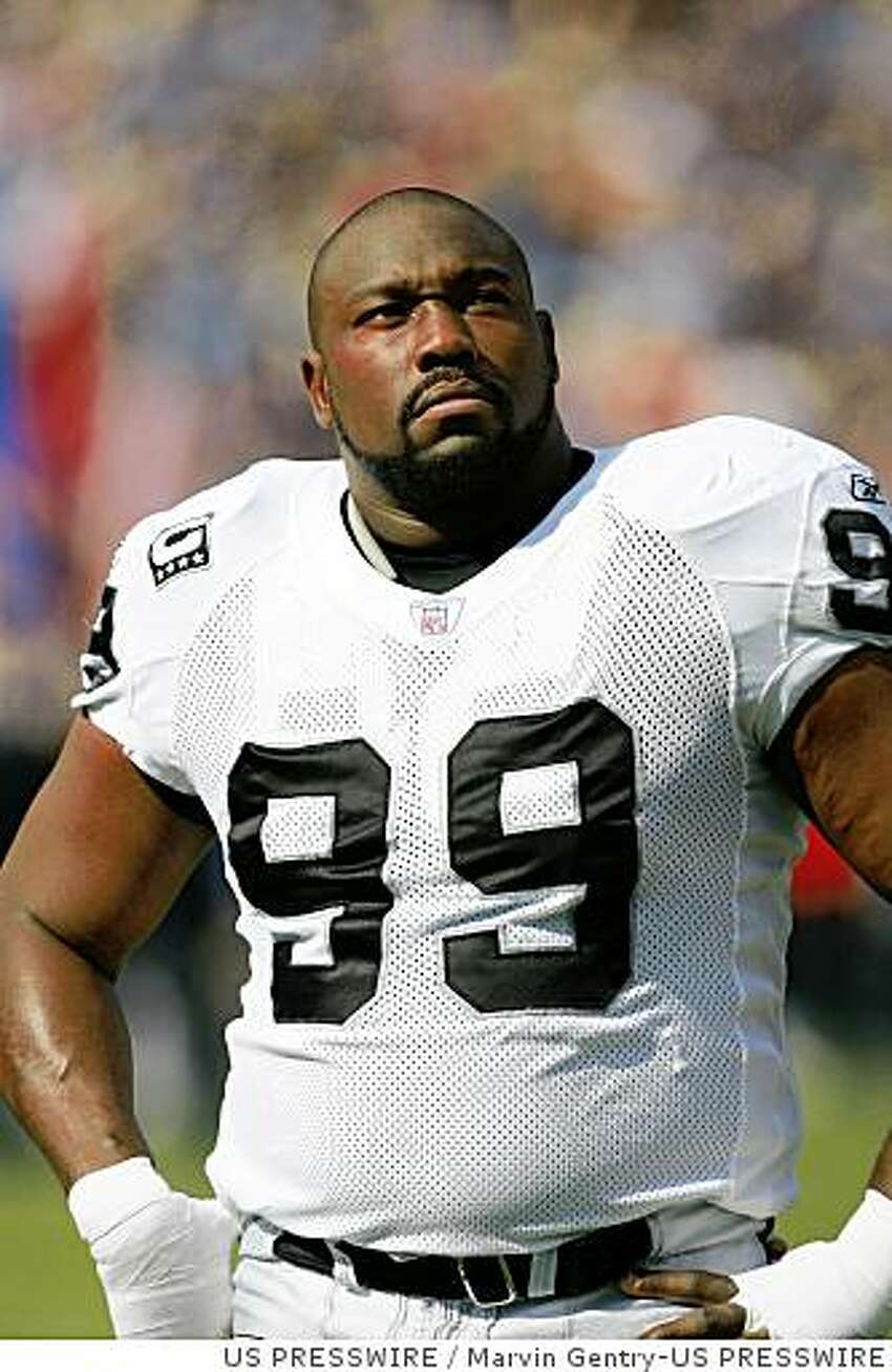 Sapp's Raider experience: 'Dark as a black hole'