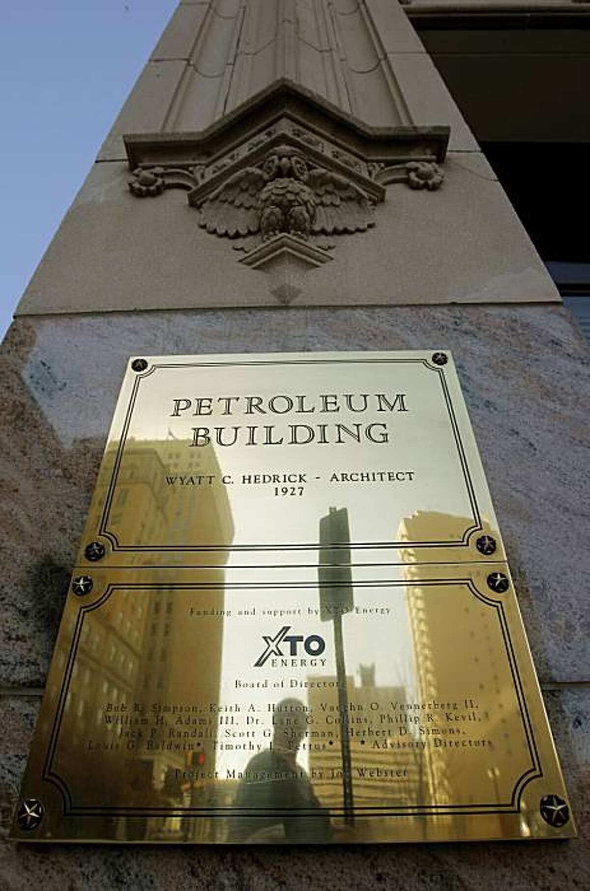 Exxon to buy natural gas giant XTO Energy