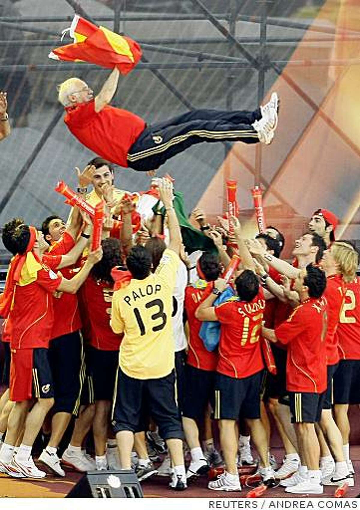 Spain celebrates European title