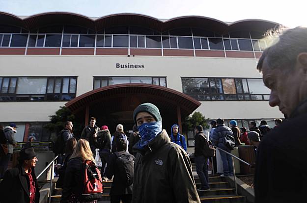 S.F. State students take over building