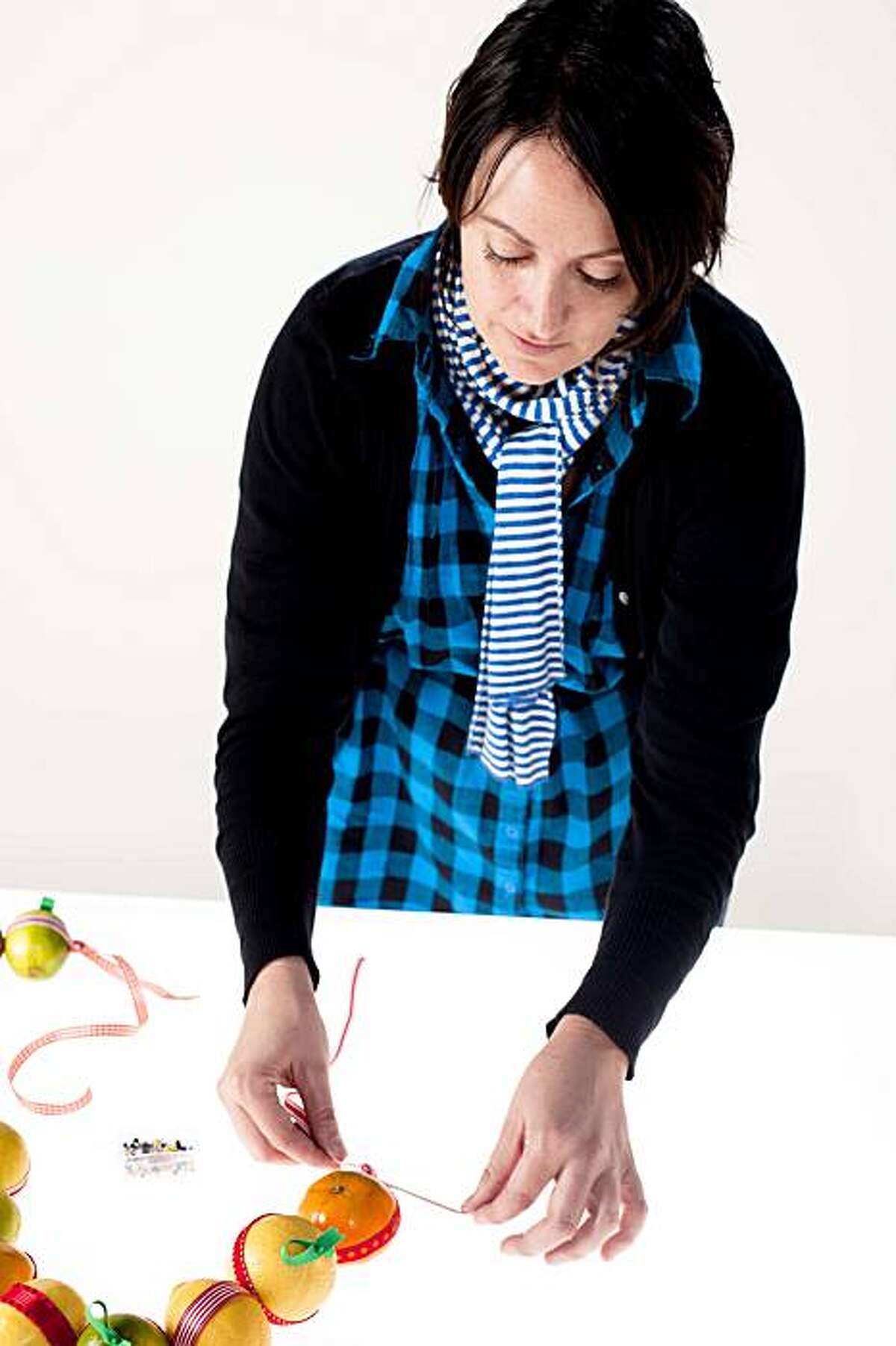 Do-it-yourself arrangements festive, rewarding