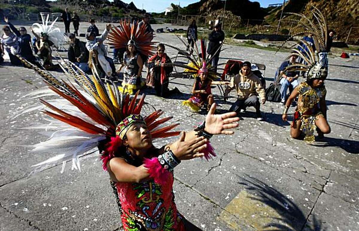 Indians return to Alcatraz 40 years later