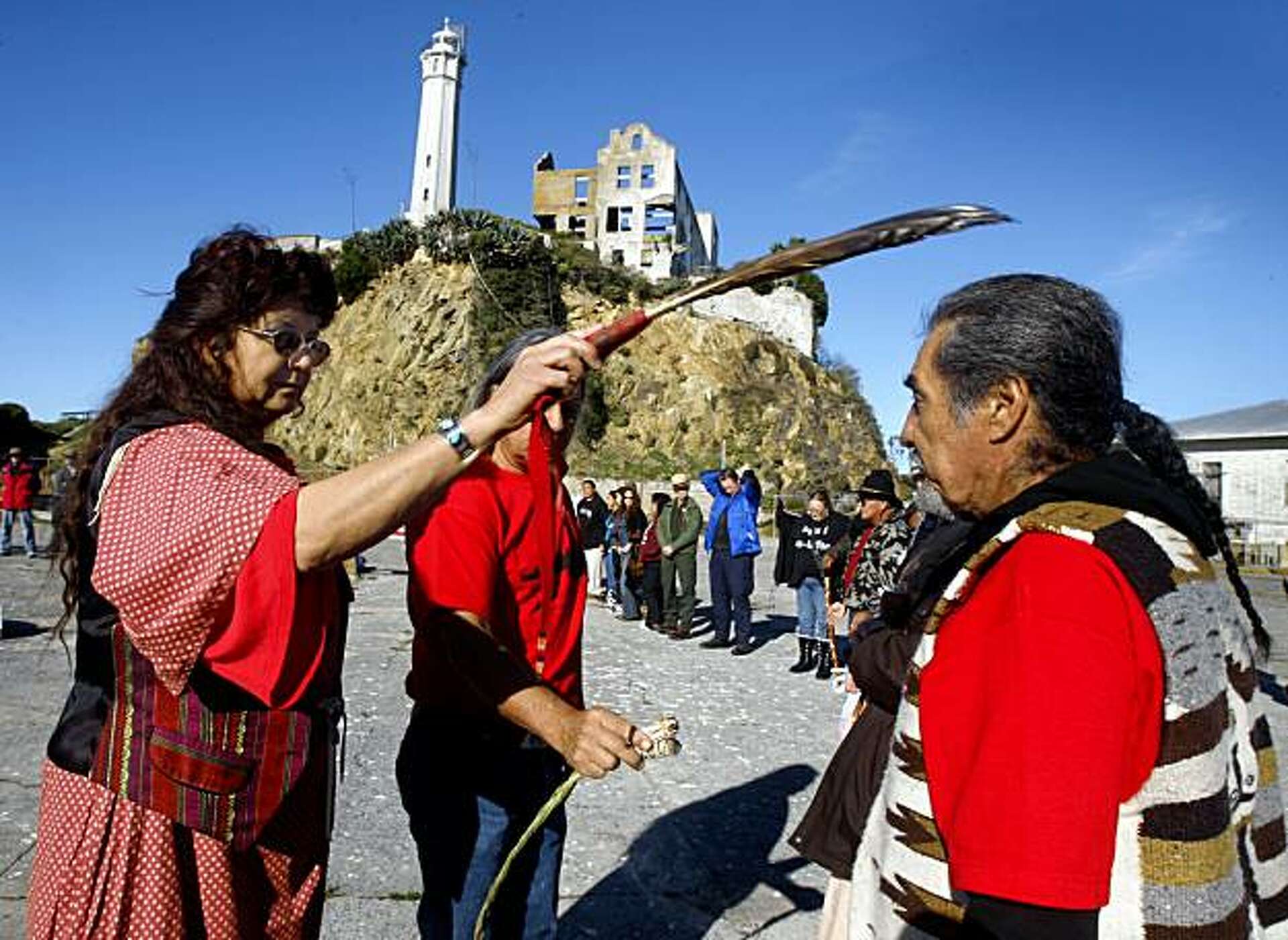 Indians return to Alcatraz 40 years later