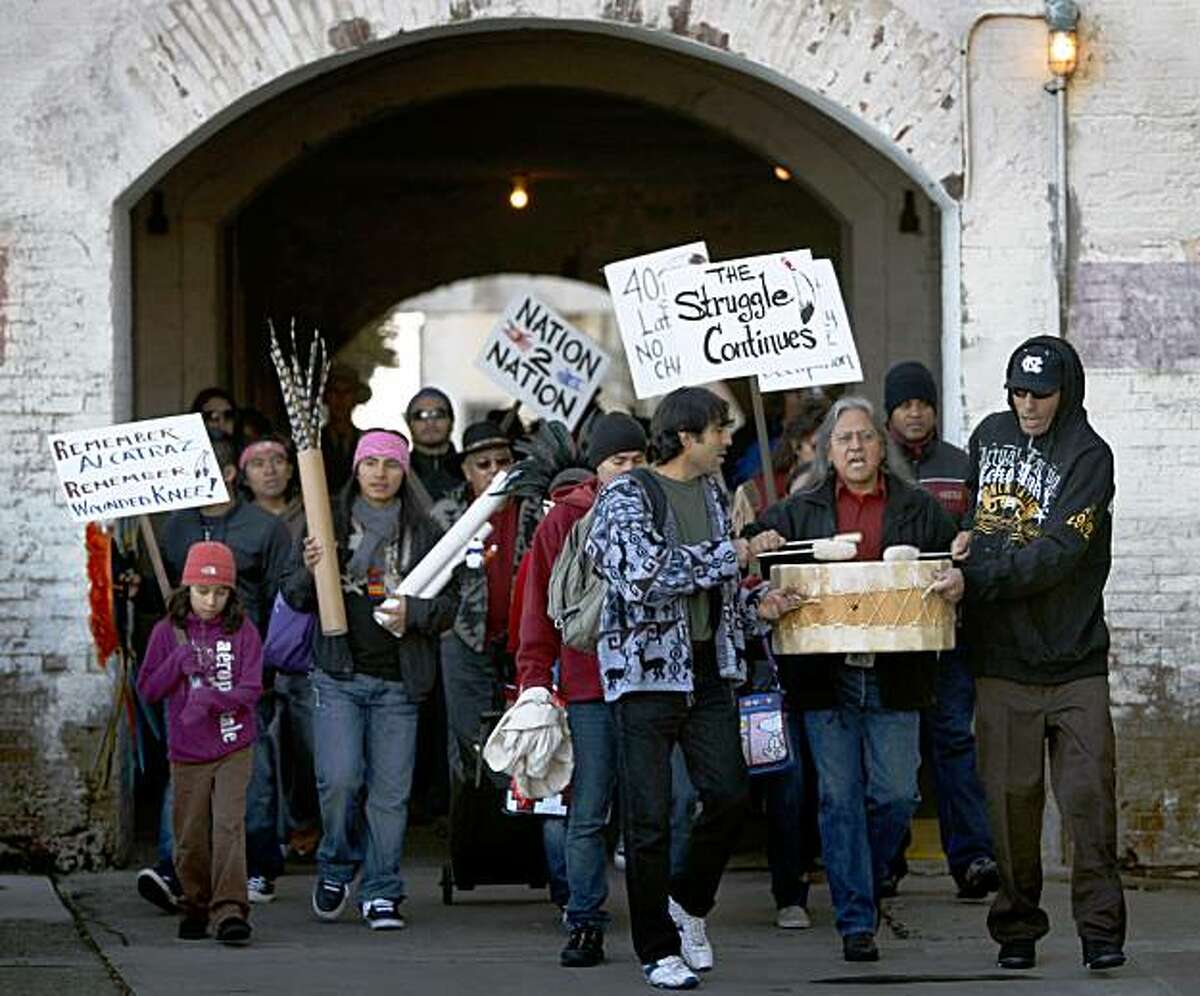 Indians return to Alcatraz 40 years later