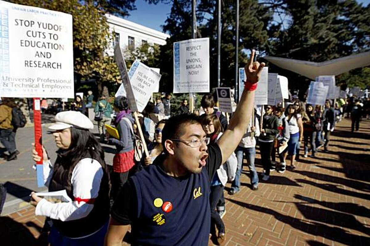 Rage at UC fee hike in L.A., Berkeley protests