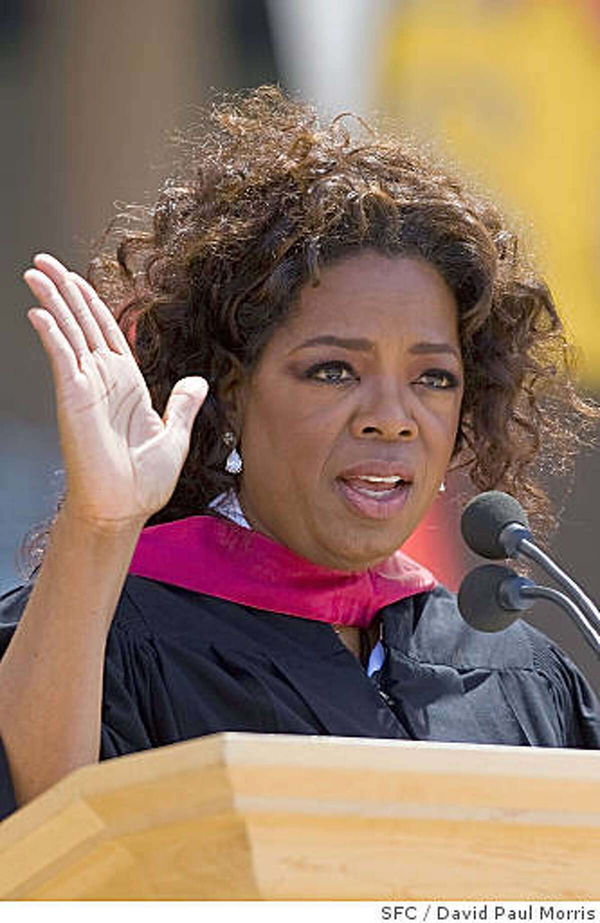 Oprah gives advice to Stanford graduates