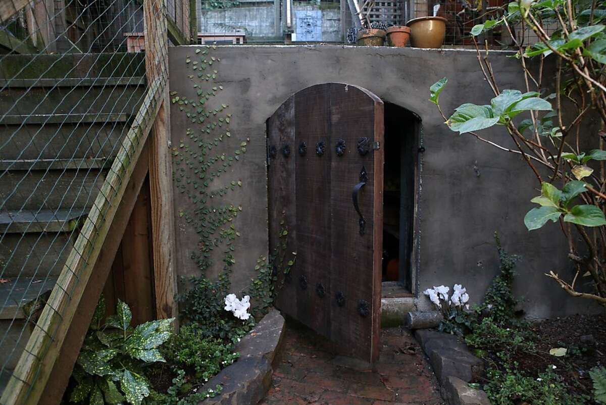 European native digs culinary caves at local homes