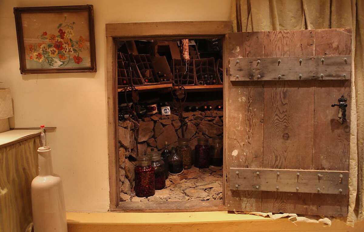 European native digs culinary caves at local homes