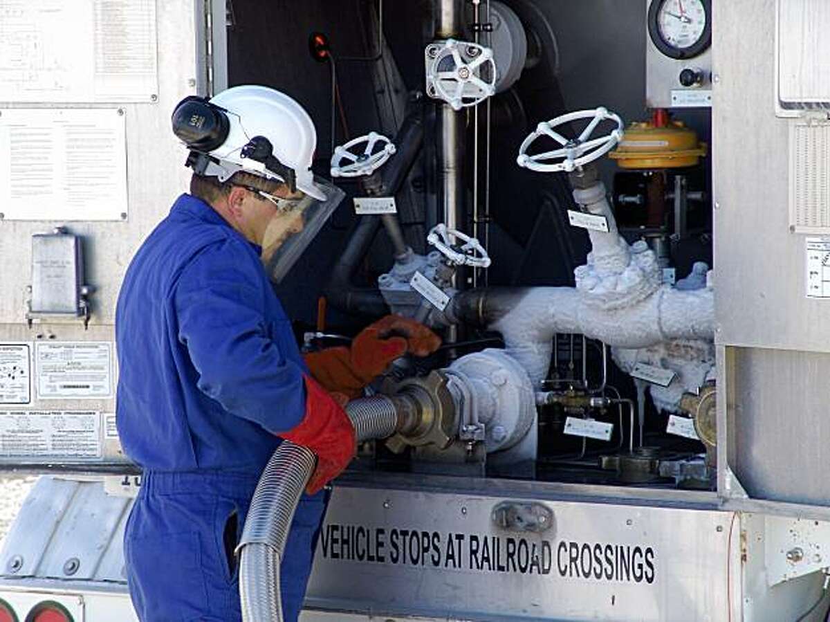 Altamont Landfill's gas fuels garbage trucks