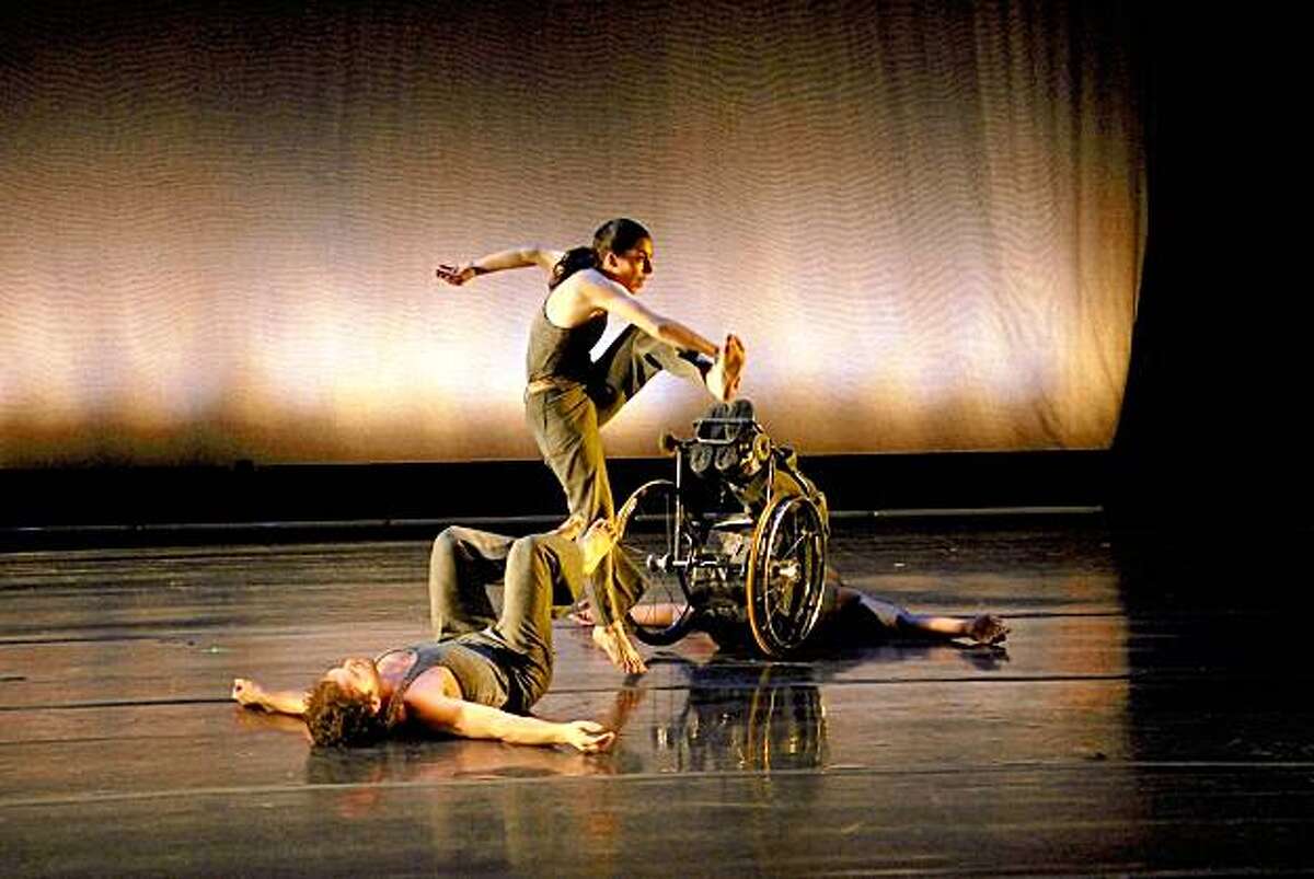 Review: Axis Dance Company at Malonga Casquelord