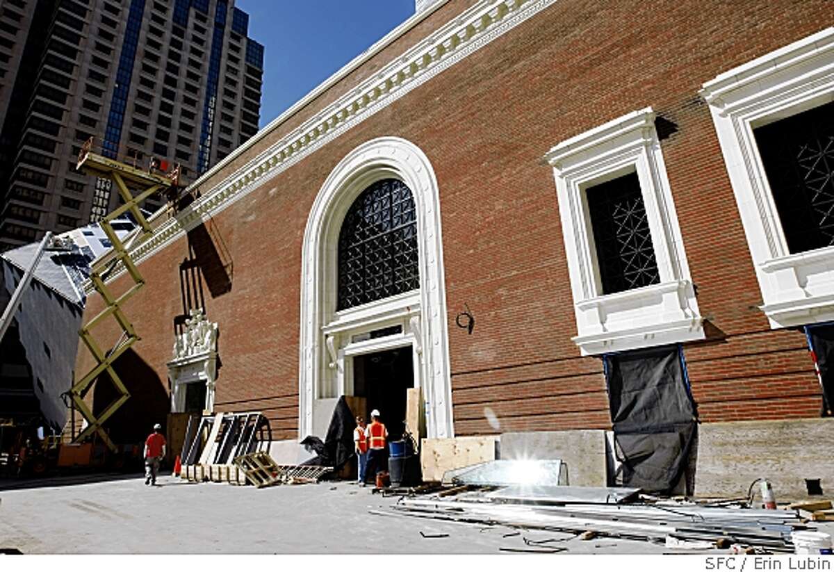 Daniel Libeskind visits his Jewish Museum