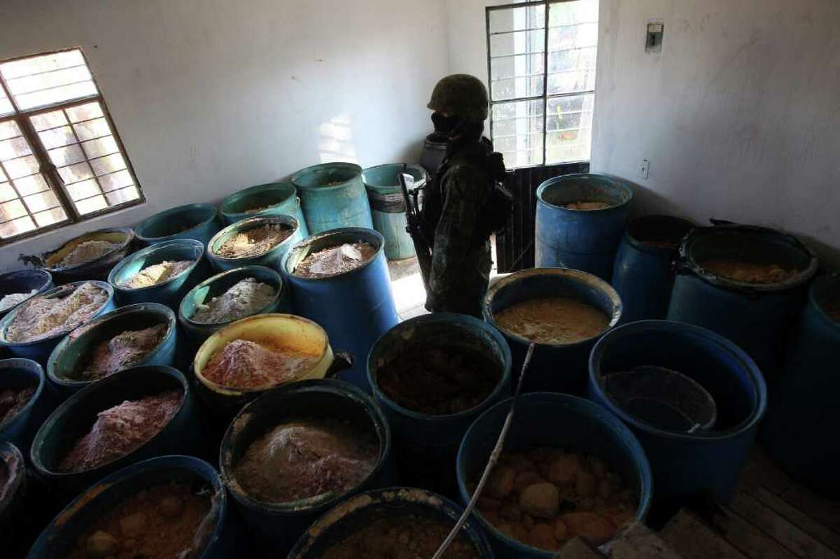 Mexican army finds 15 tons of pure meth