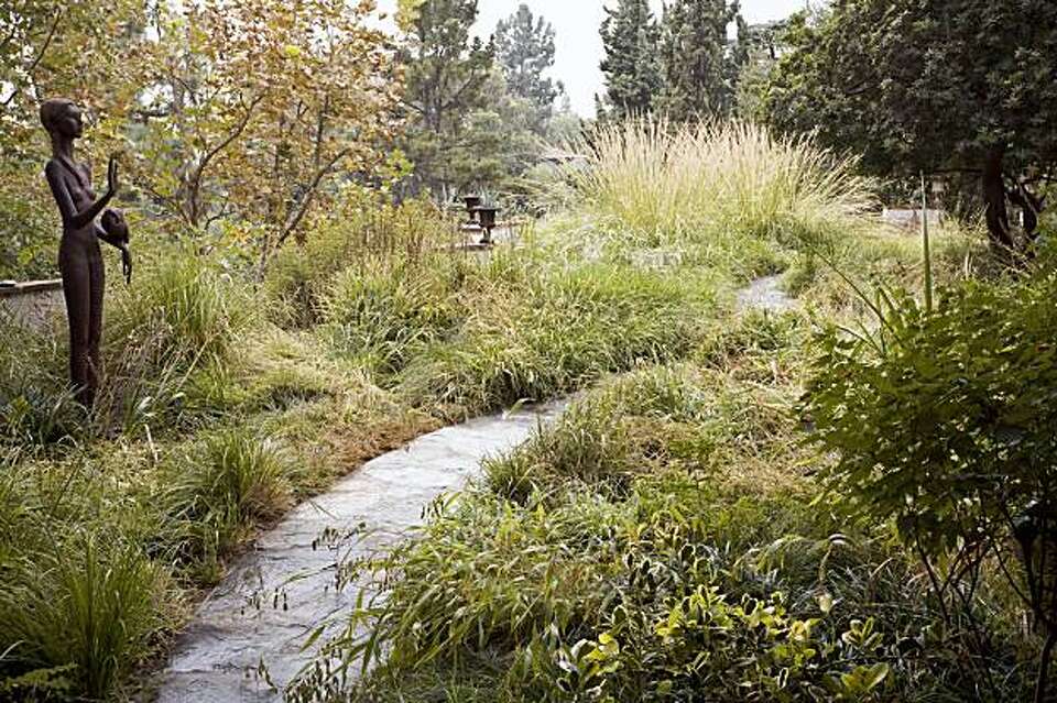 Greenlee pushes 'The American Meadow Garden'