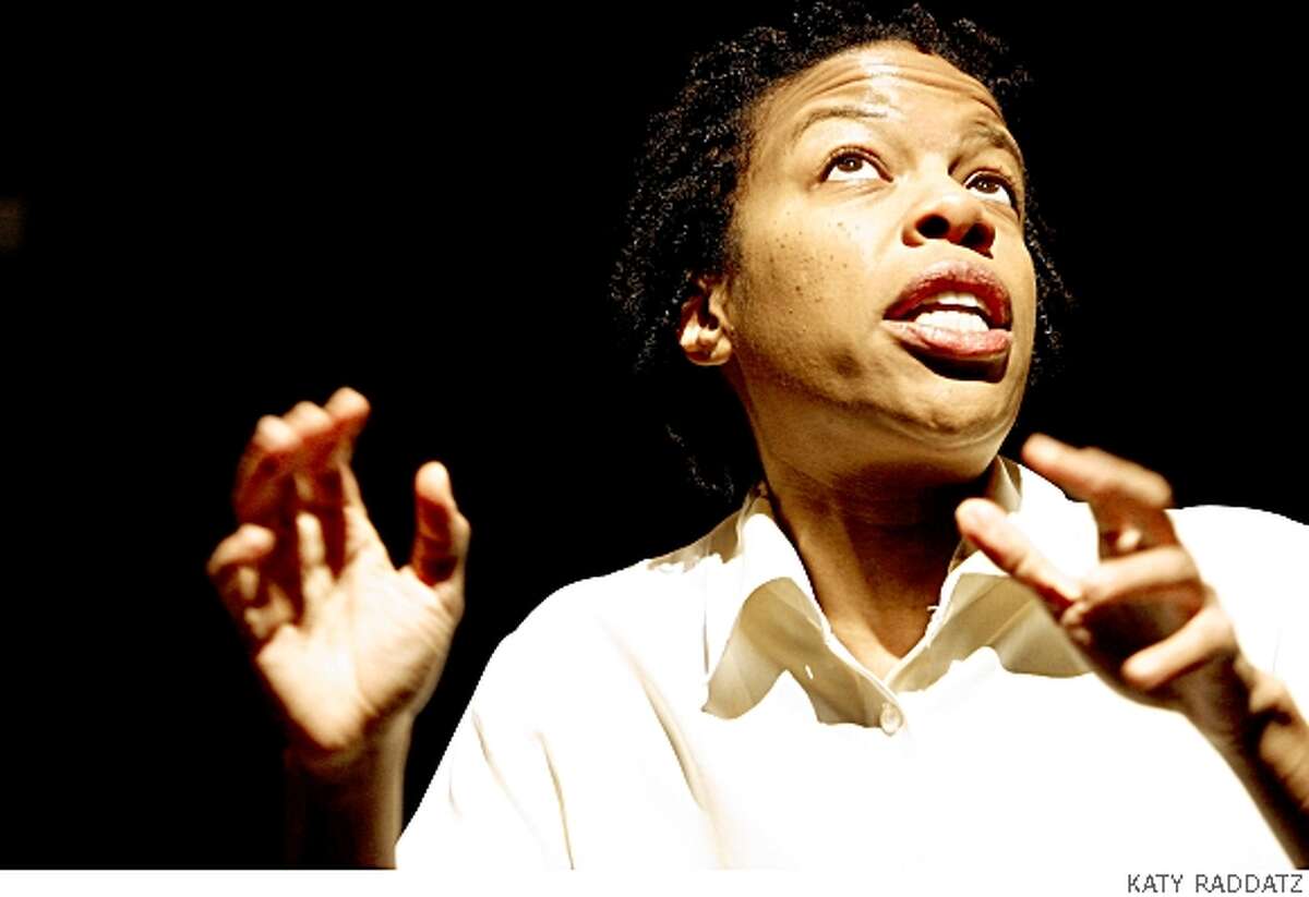 Nilaja Sun leaves no character behind in show