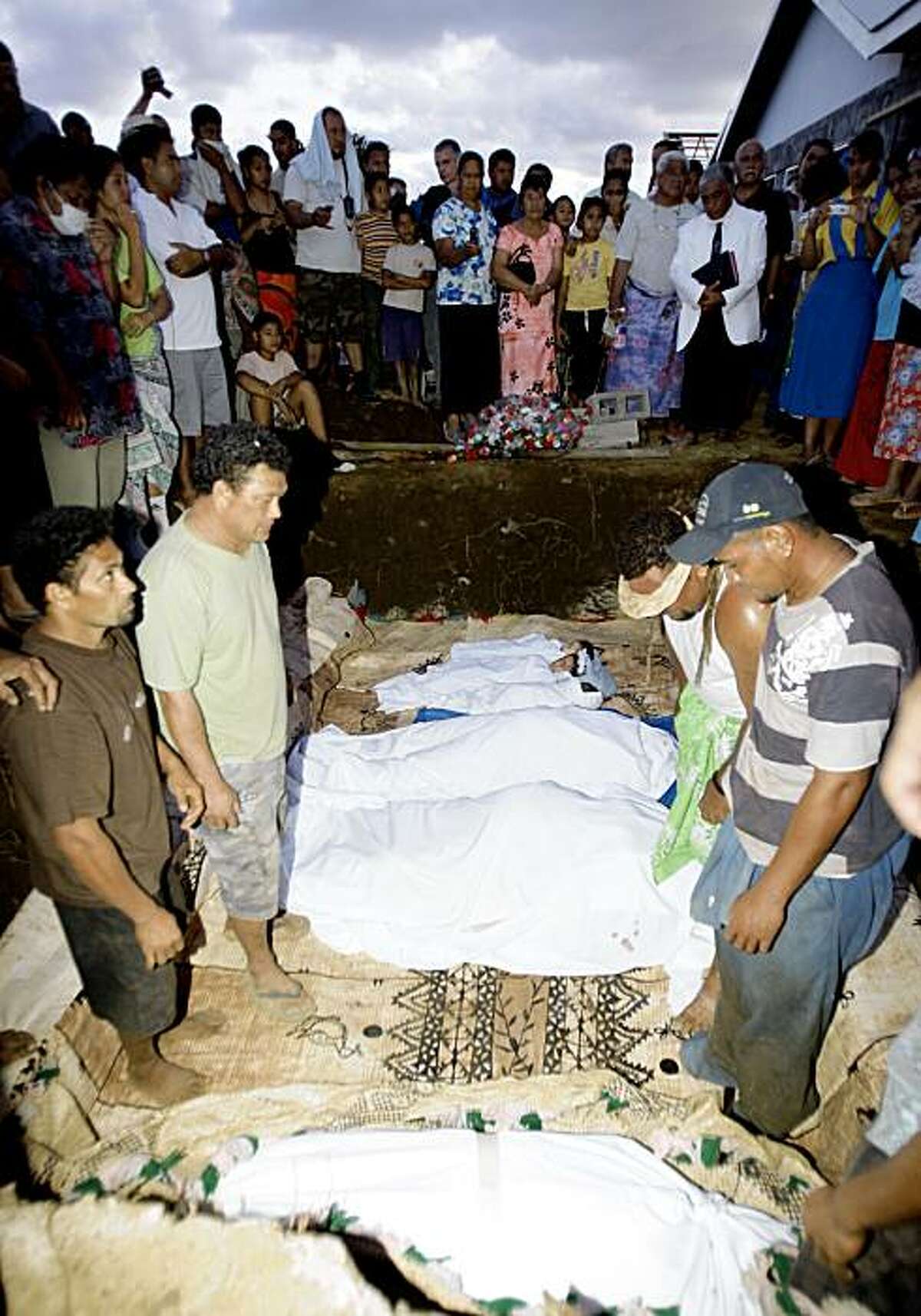 In Samoa, focus shifts to aiding survivors