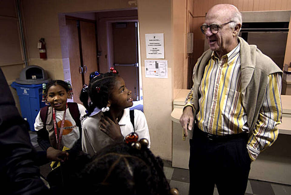 Donald Fisher, Gap co-founder, dies