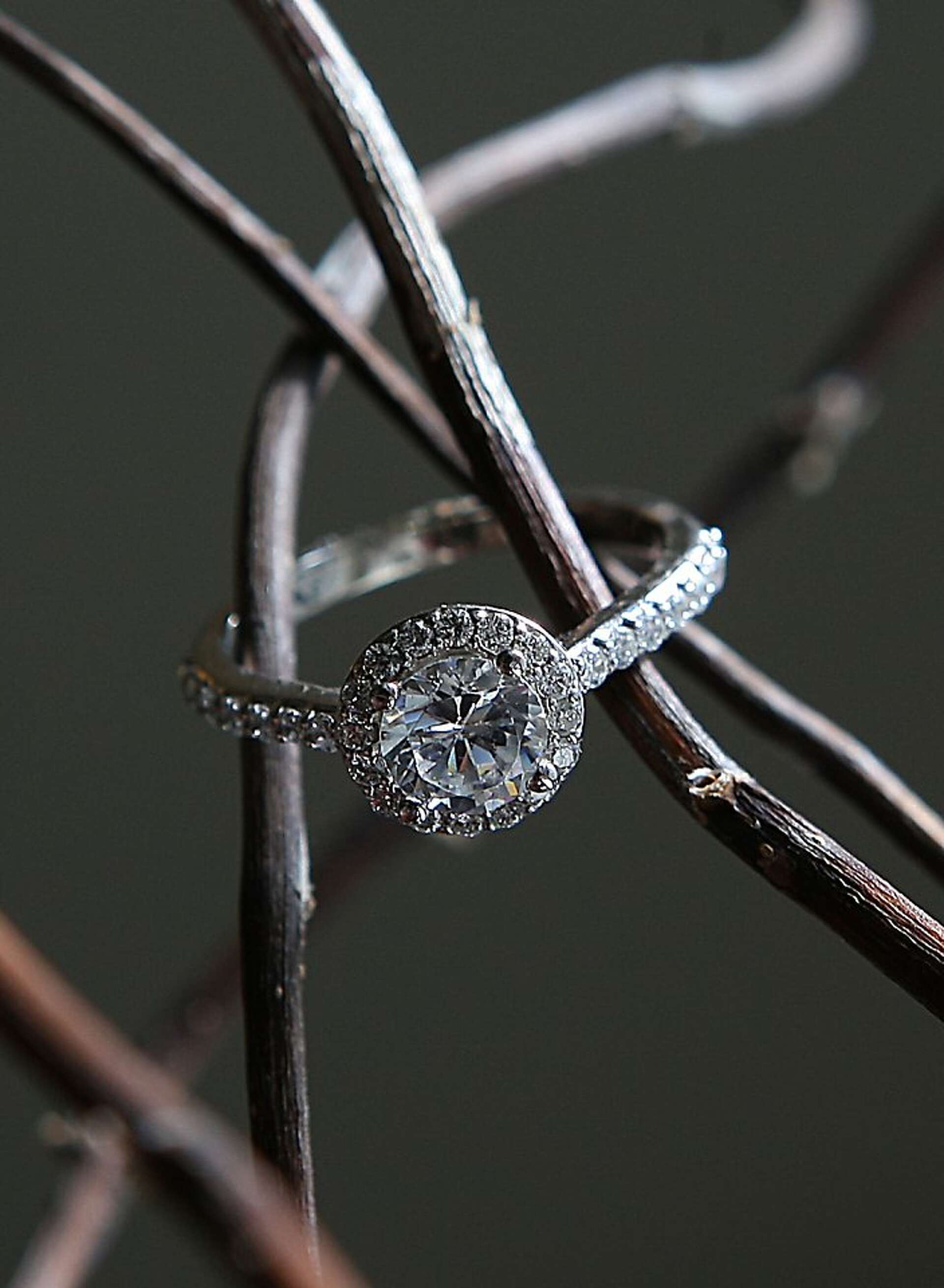 Couple's ringing endorsement of ethical jewelry