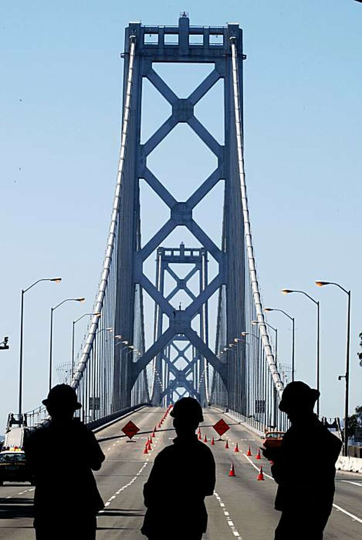Bay Bridge detour done; problem needs extra day