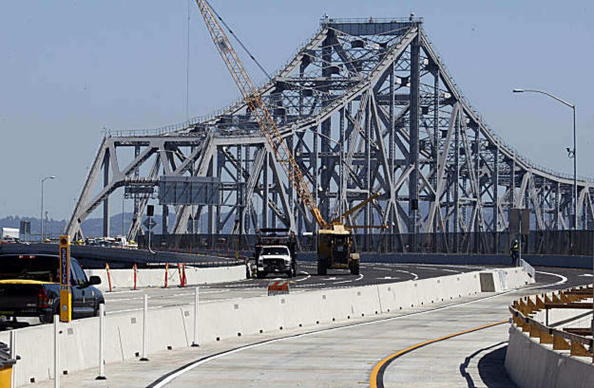 Bay Bridge detour done; problem needs extra day