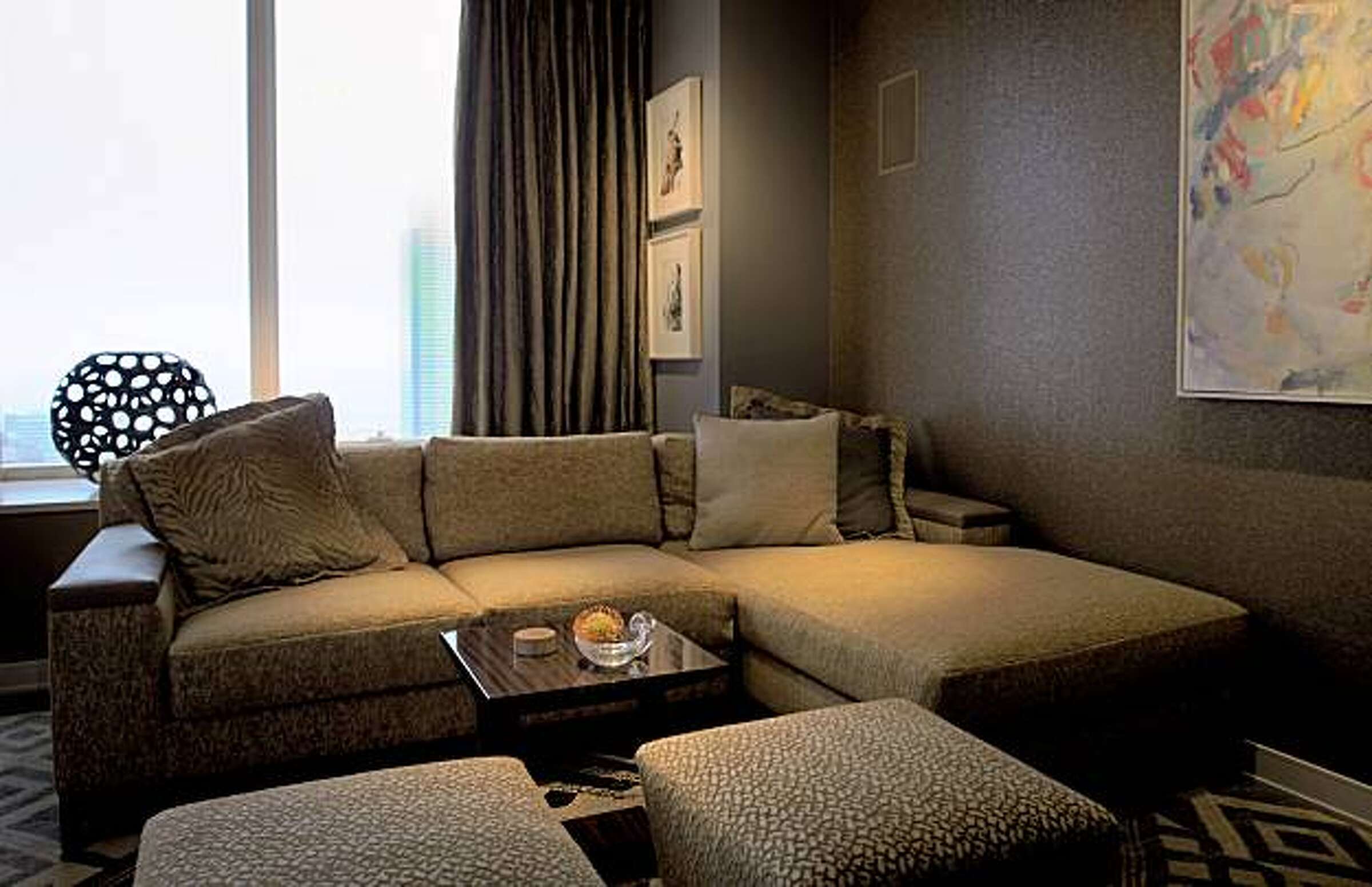 High-rise design: Highlight the views