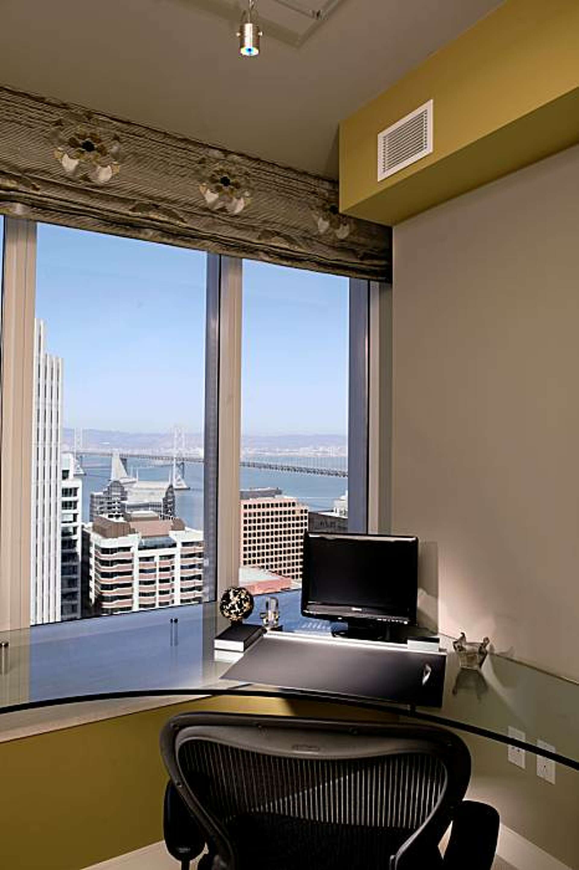 High-rise design: Highlight the views