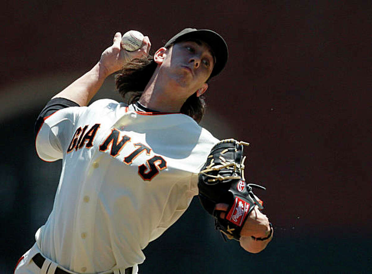 Lincecum misses start with sore back