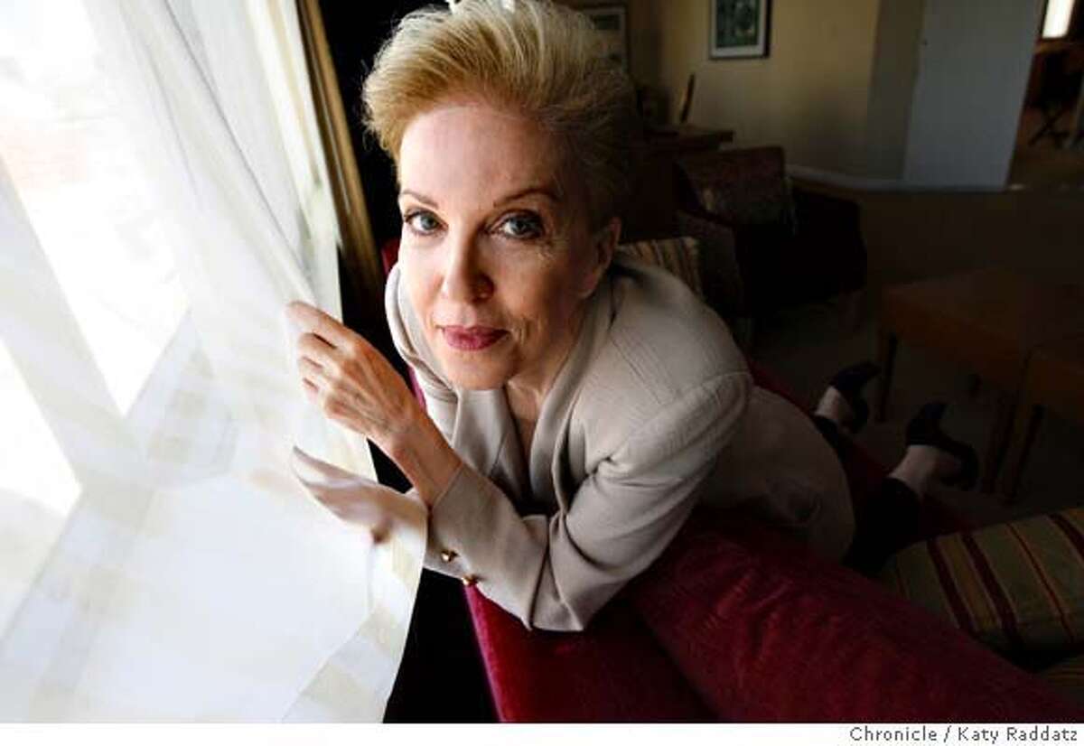 Dear Abby is her own woman