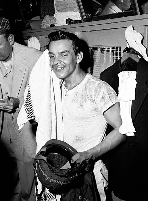 Hall of fame jockey Ismael Valenzuela dies