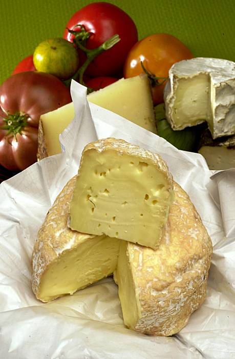 Cheesemaking spreads beyond top dairy states