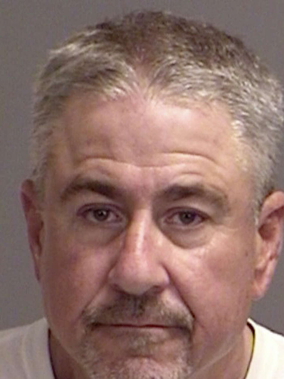 Wiggins praised, criticized as replacement sworn in