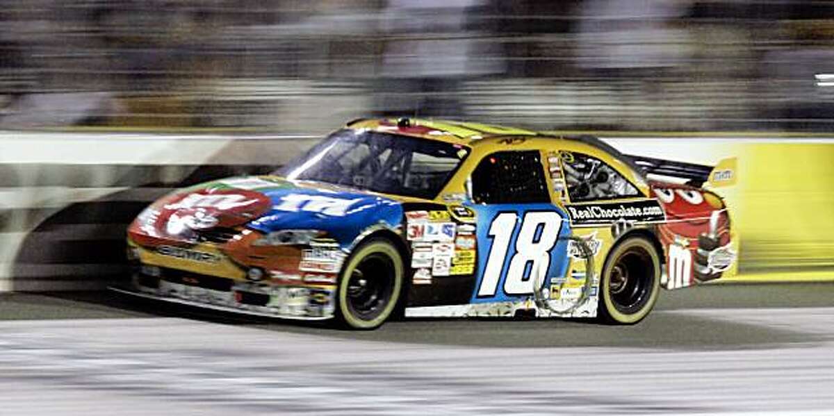 Kyle Busch keeps Chase hopes alive