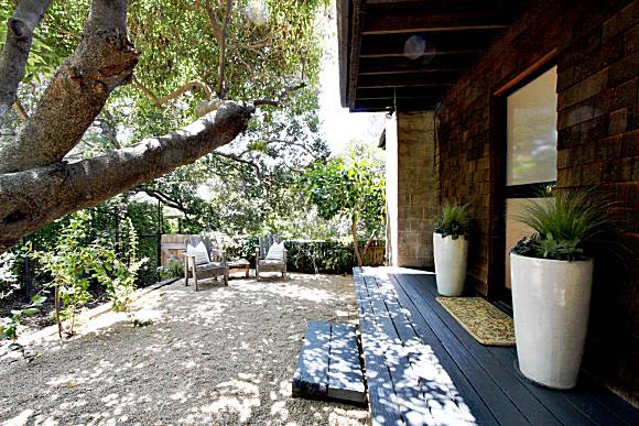 Twitter co-founder selling Berkeley cottage