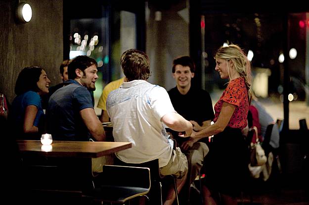 Restaurants vying for late-night crowd