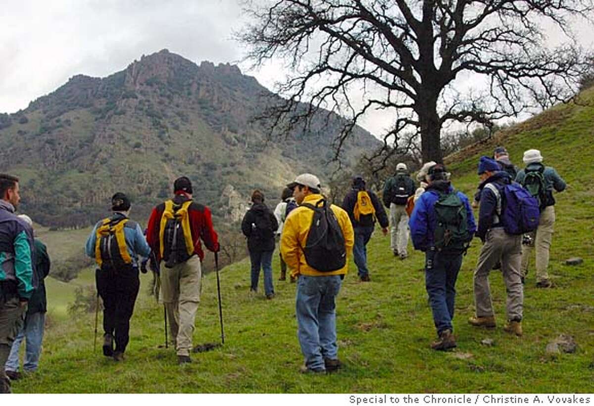 Guided hike into world's smallest mountain range: Sutter Buttes
